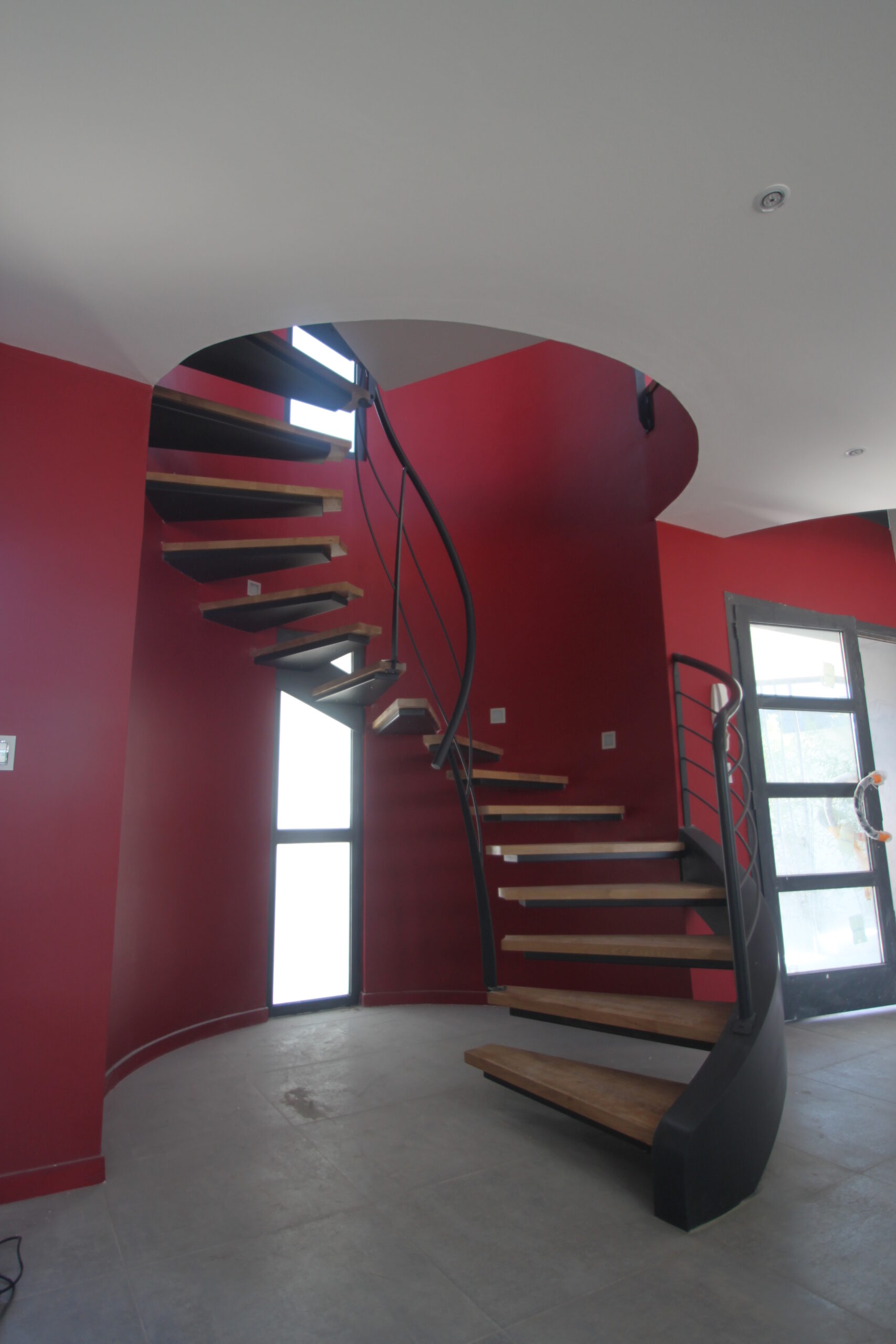 Escalier Colimaçon Métal : le Modèle Parfait pour Votre Projet