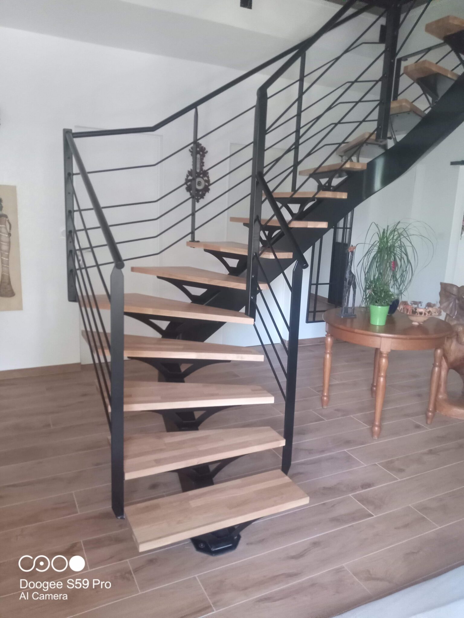 Escalier Limon Central : Design Sur Mesure pour Un Rendu Unique